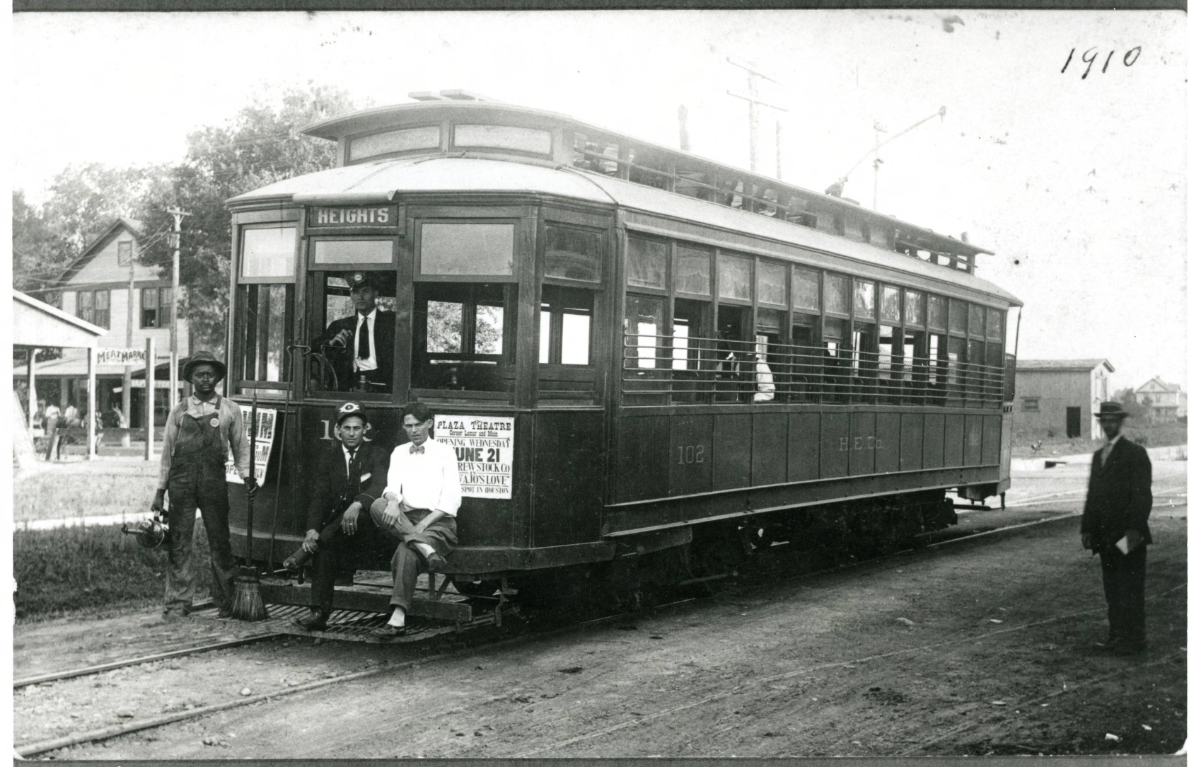 Heights Streetcar scene - A Curious Histonian