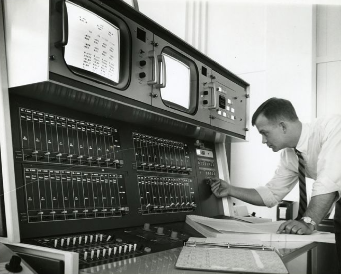 NASA Space Center - A Curious Histonian