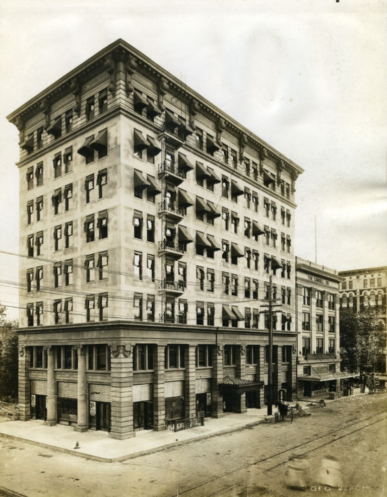 The Stewart Building - A Curious Histonian